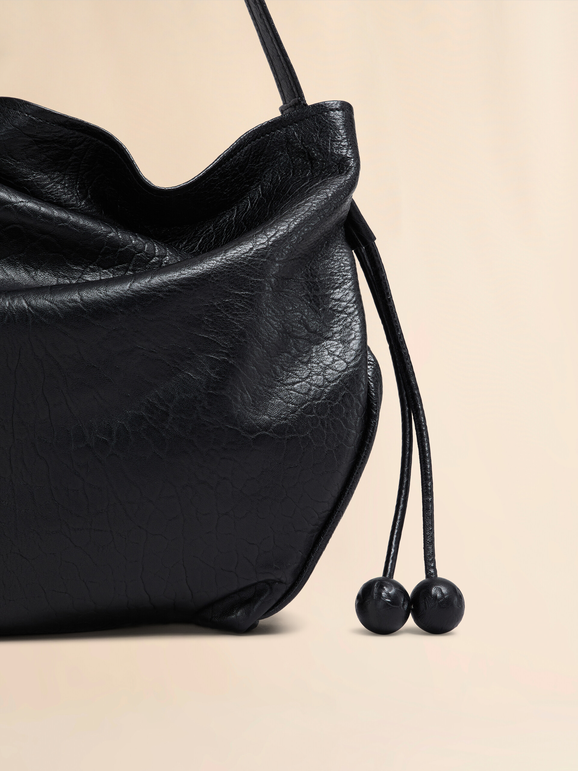 Grand sac Hobo en cuir nappa noir | Marni