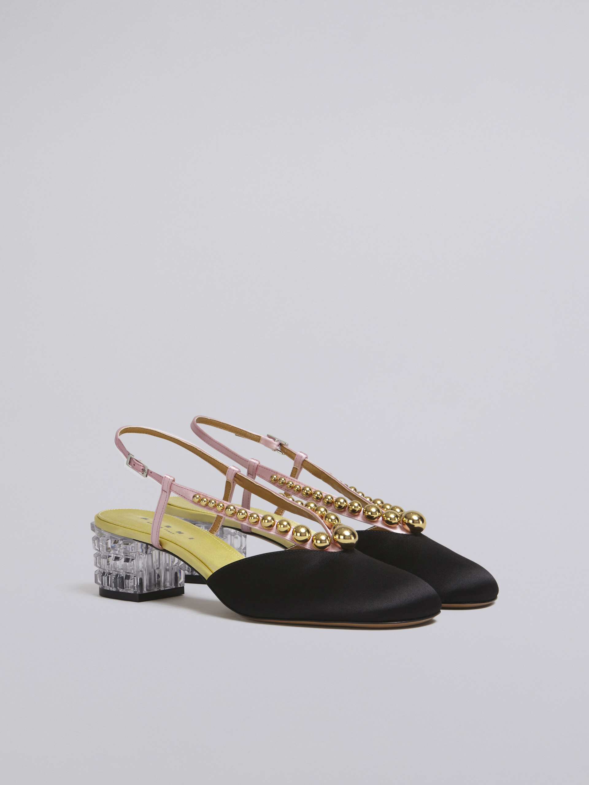 Silk satin pump with sculpted heel in transparent plexiglass