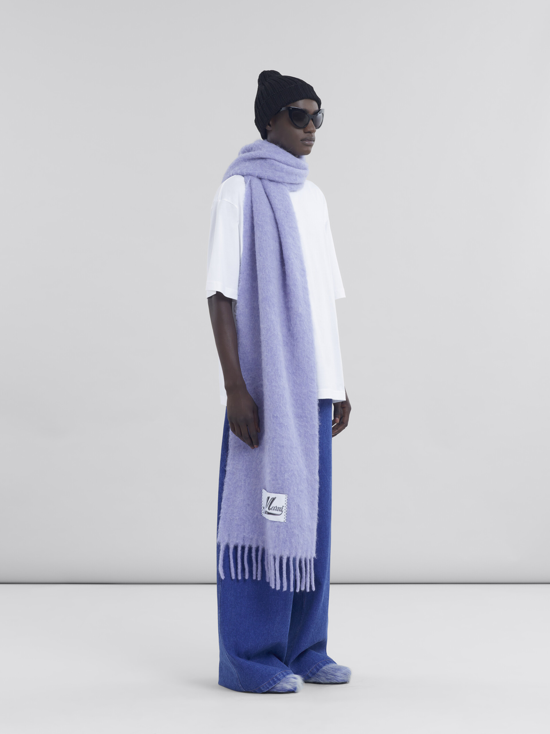 ホワイト オーガニックコットンTシャツ、マルニシンボル入り | Marni