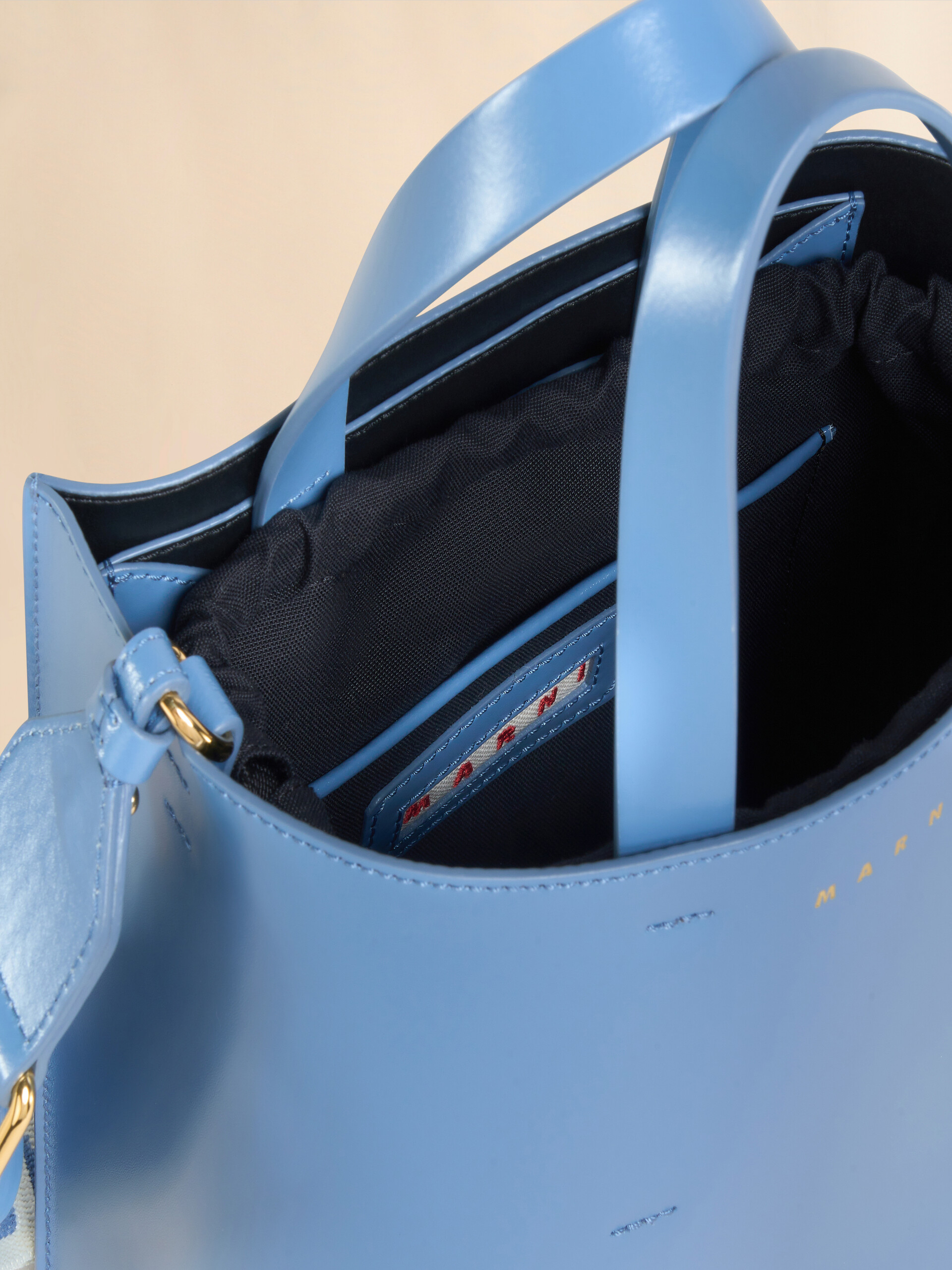 Sac Museo Mini en cuir bleu clair | Marni